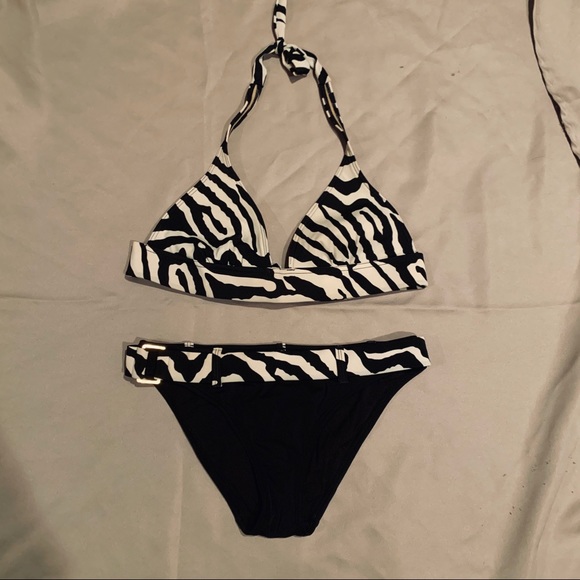 Victoria's Secret | Swim | Euc Victorias Secret Zebra Print Bikini Runs ...